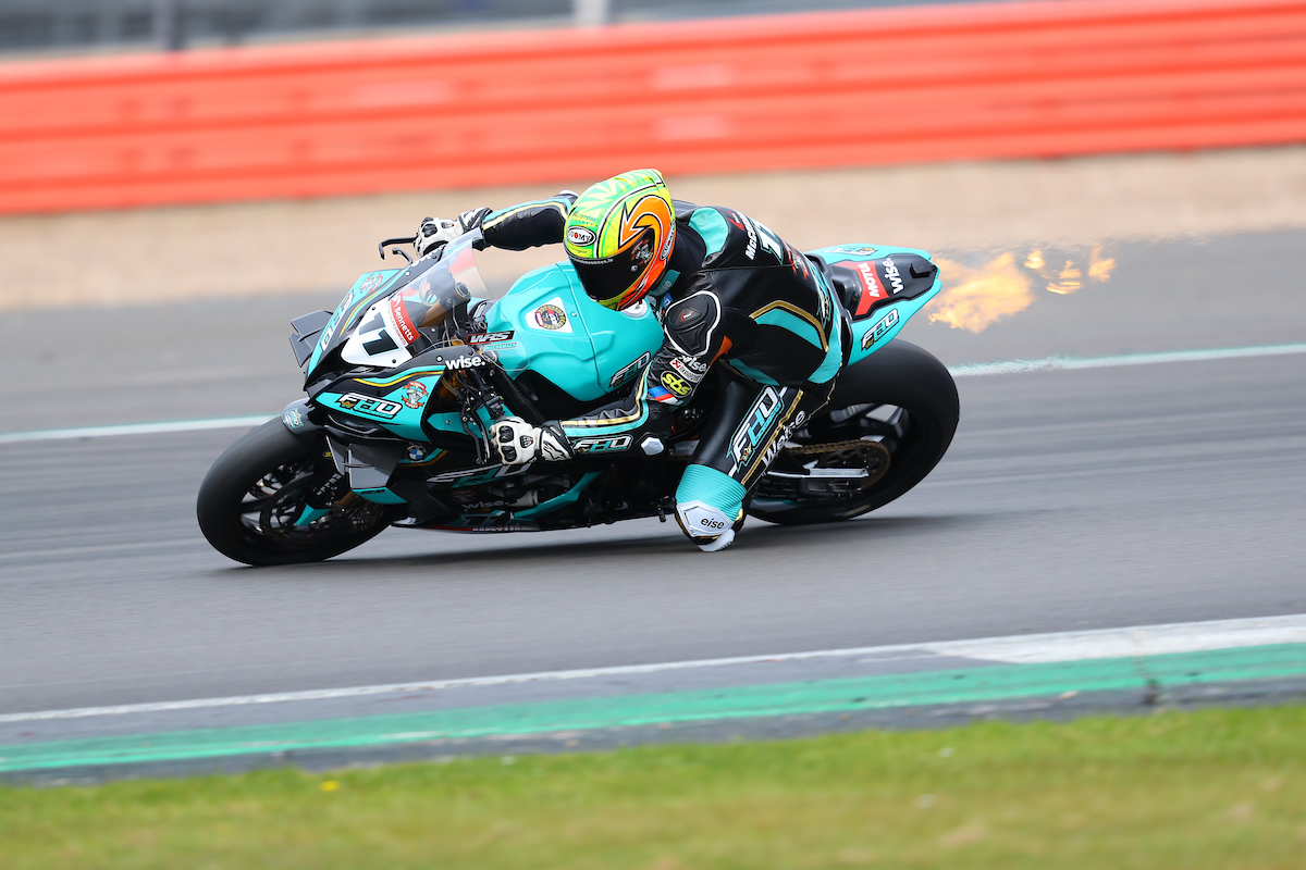 FHO Racing BMW kick off 2021 campaign with a positive debut at Silverstone