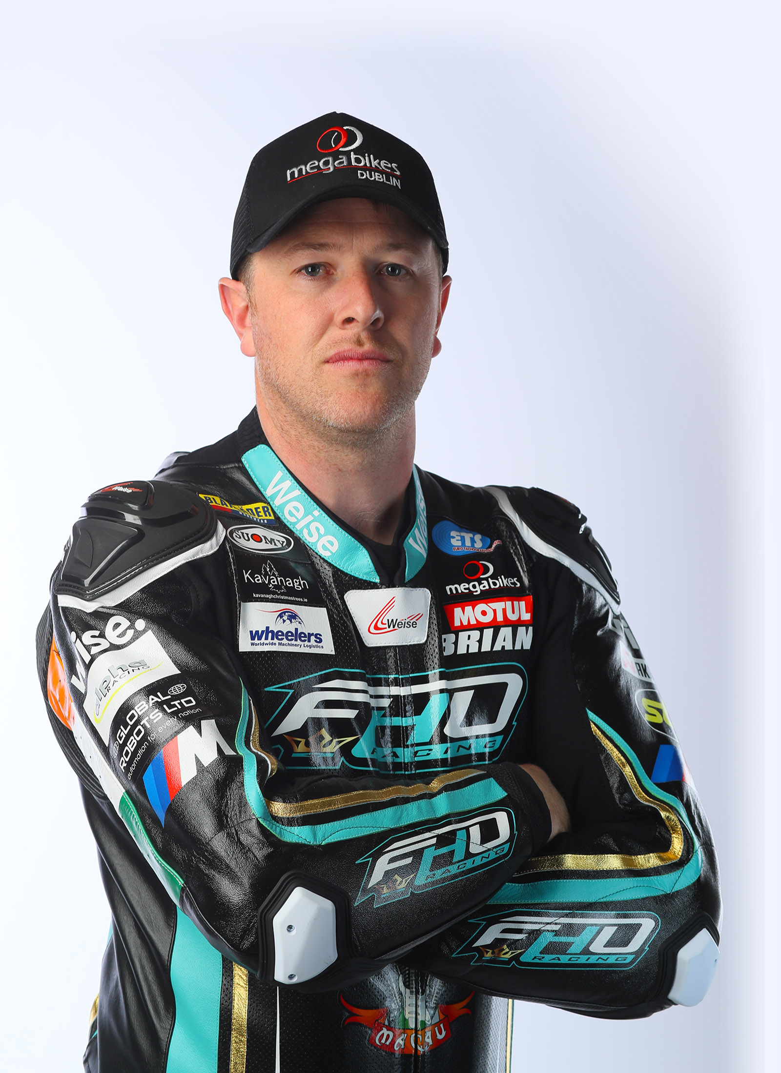 HEADS TURNED AS FHO RACING BMW LAUNCH BENNETTS BRITISH SUPERBIKE TEAM